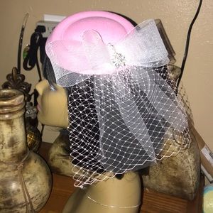 Pink Magnolia | Accessories | New Beautiful Bird Cage Veil Pill Box Hat ...